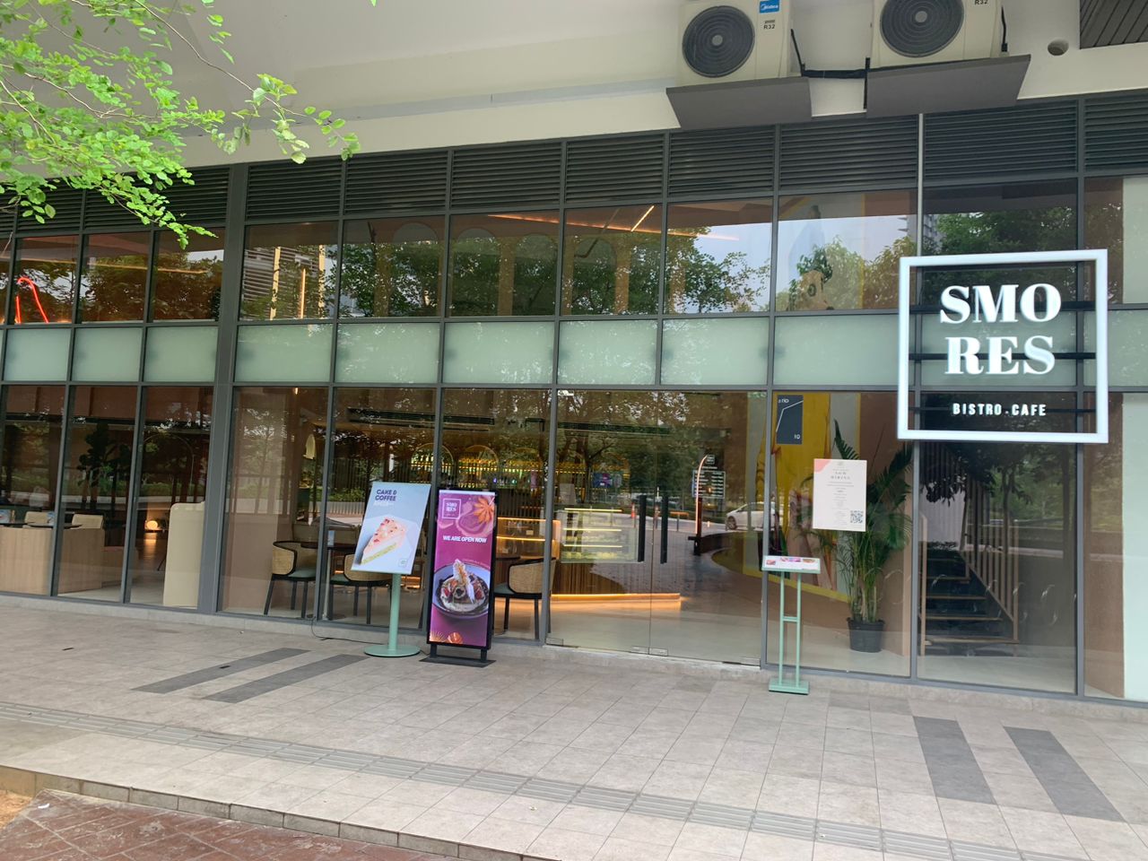 SMORES IOI RIO PUCHONG - Puchong - Cafe Culture